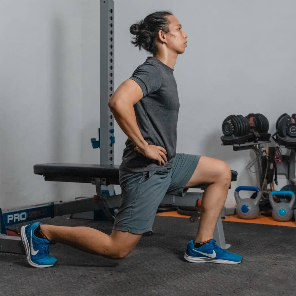 11 Effective Exercises For Knee Pain (With Images And Tips)